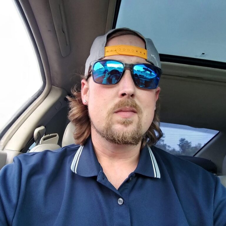 GULF BREEZE, FL — Community in Mourning After Tragic Loss of Shawn Smith, 38, in Fatal Car Crash ...